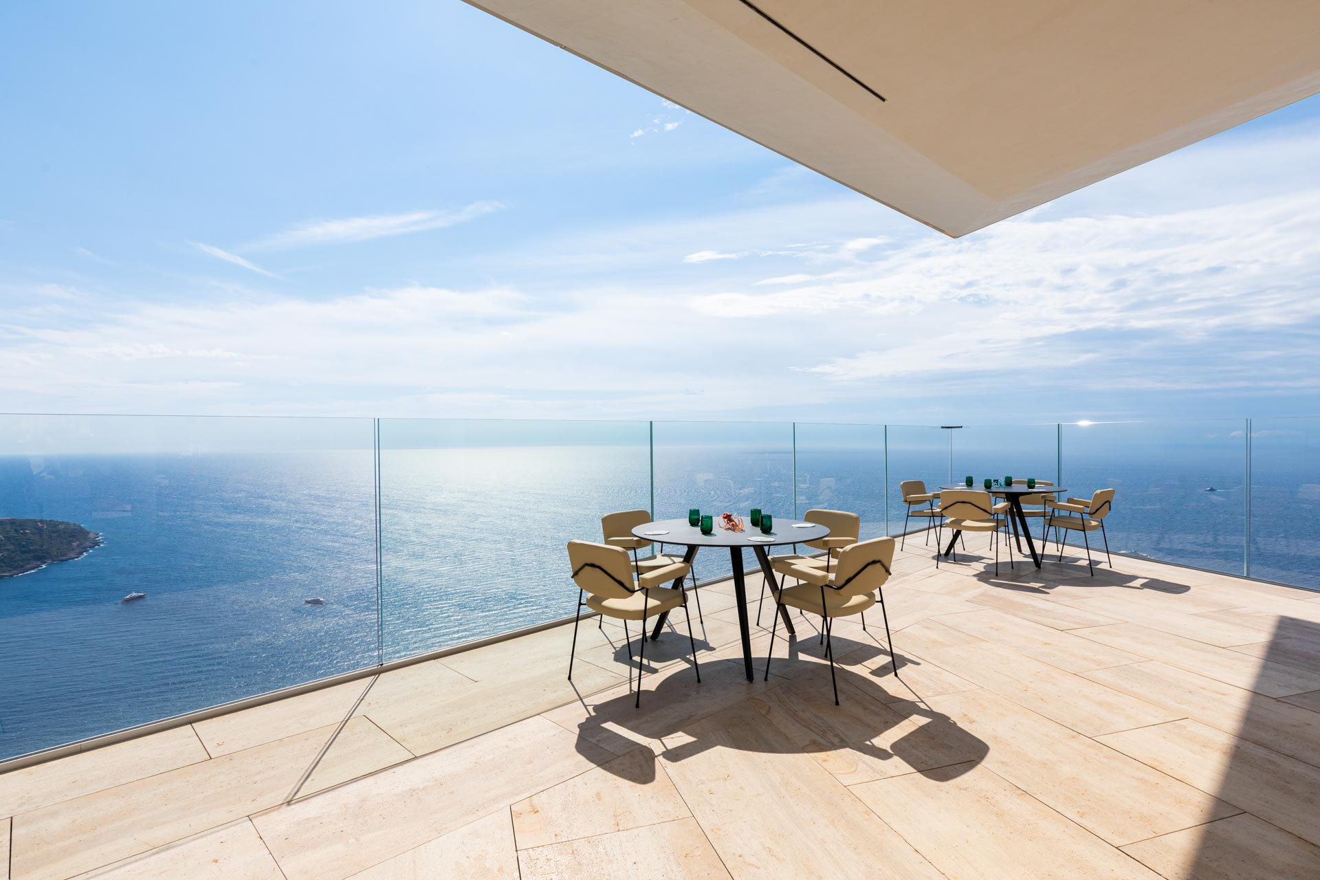 Maybourne Riviera : l'hôtel ultra luxe qui domine Monaco